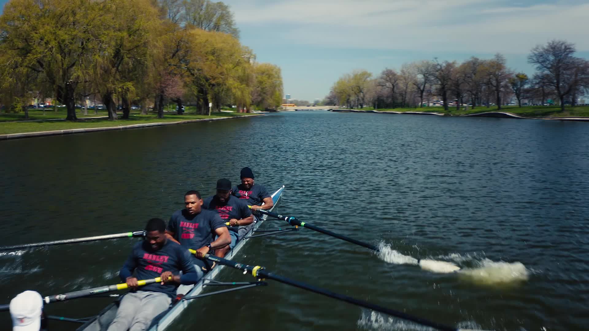 Documentaire sur la première équipe d'aviron noire : Ramer pour vivre ...
